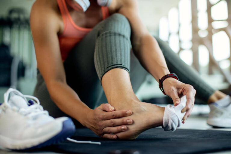 Ankle Ligaments & Rolled Ankles: Understanding Injury & Recovery Options
